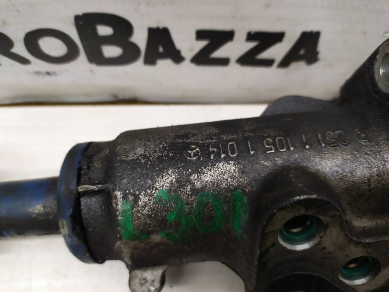 Вал рулевой рейки Mercedes-Benz W251 25111051014