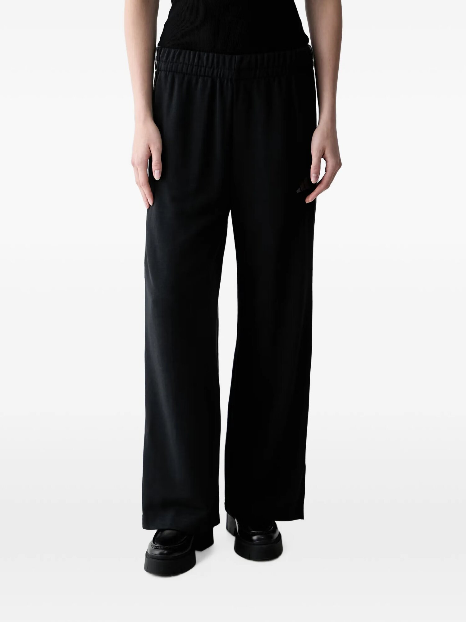 Брюки adidas Leopard-print-stripe track pants, размер 26 GER, black