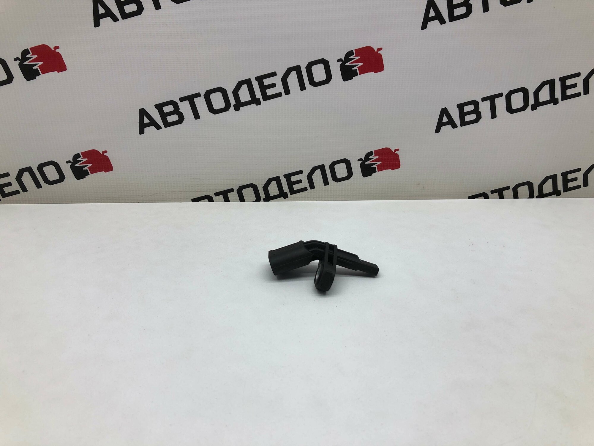Датчик ABS передний правый VAG WHT003856 Golf 7