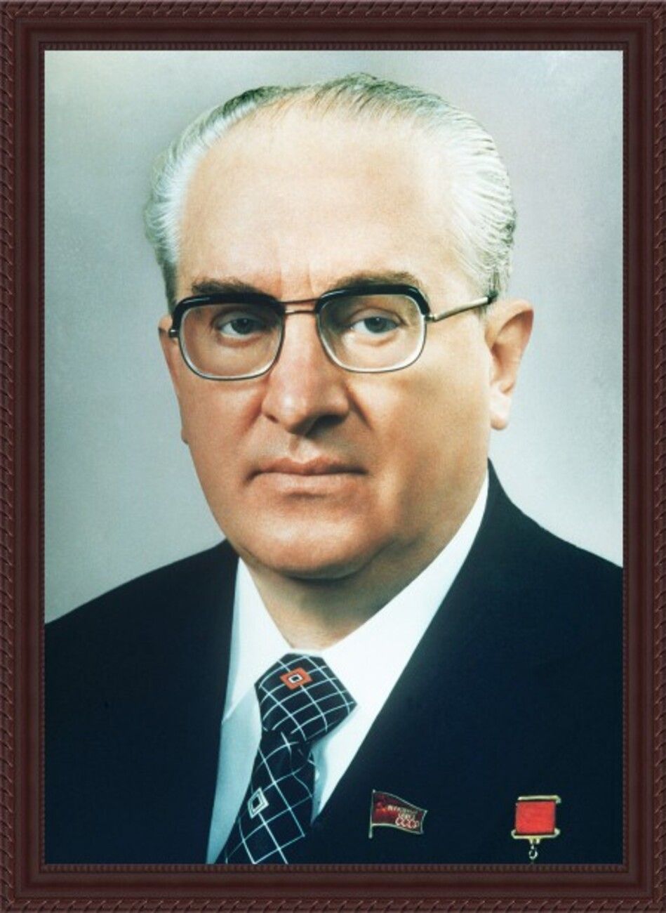 Портрет Юрия Андропова, 21х30см, на холсте, в рамке
