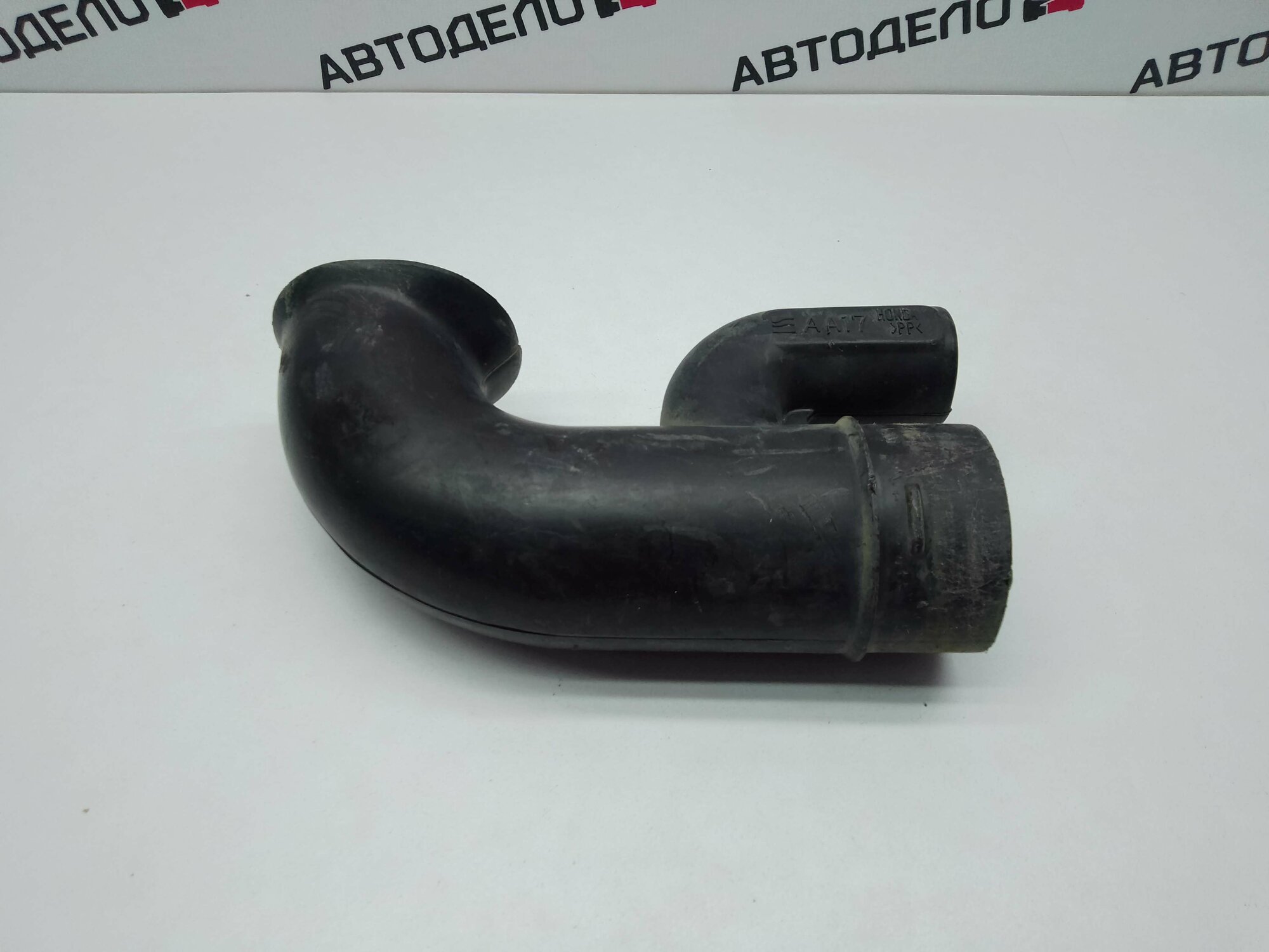 Патрубок воздухозаборника Honda Avancier 2001 г