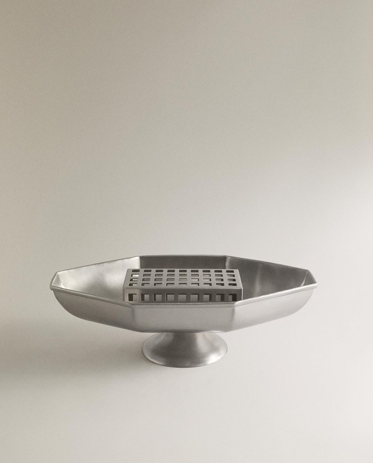 Подставка декоративная ZARA HOME большой металлический поднос studio mary lennox, srebrny, 12.5 x 41.5 x 22.5 см 7802/043/808-99