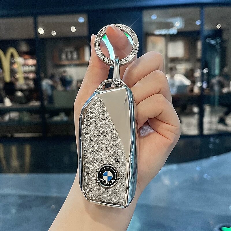 Чехол для ключа BMW E-стиль в Лайт Лакер Вайт с застежкой-кольцом из стразов