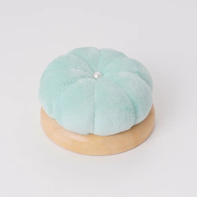 Игольница тыква, цвет Light blue