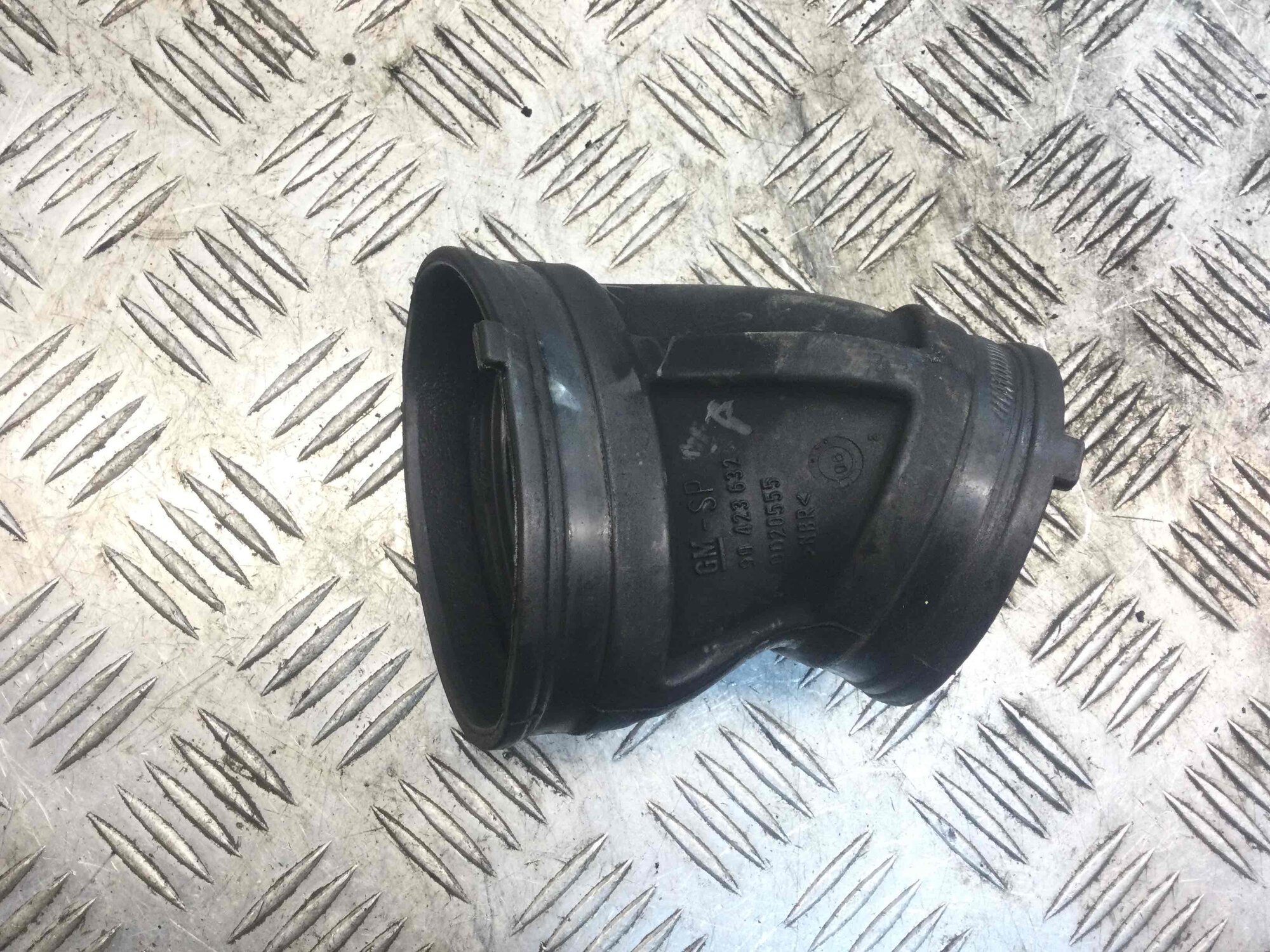 Б/У Патрубок (трубопровод, шланг) Opel Astra H рестайлинг 2007 - 2010 2008 г.