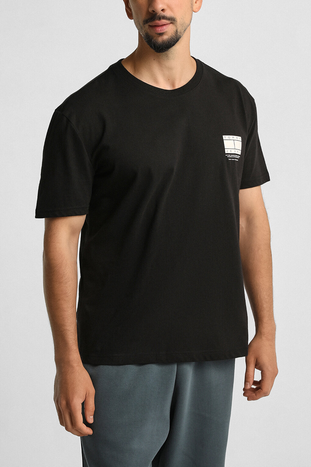 Футболка Tommy Jeans