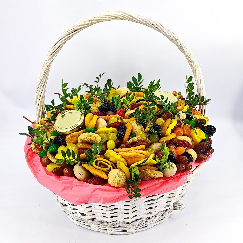 Большая корзина с сухофруктами микс