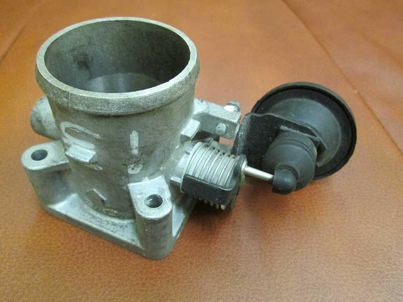 Заслонка дроссельная 351102A800 Hyundai, Kia б/у