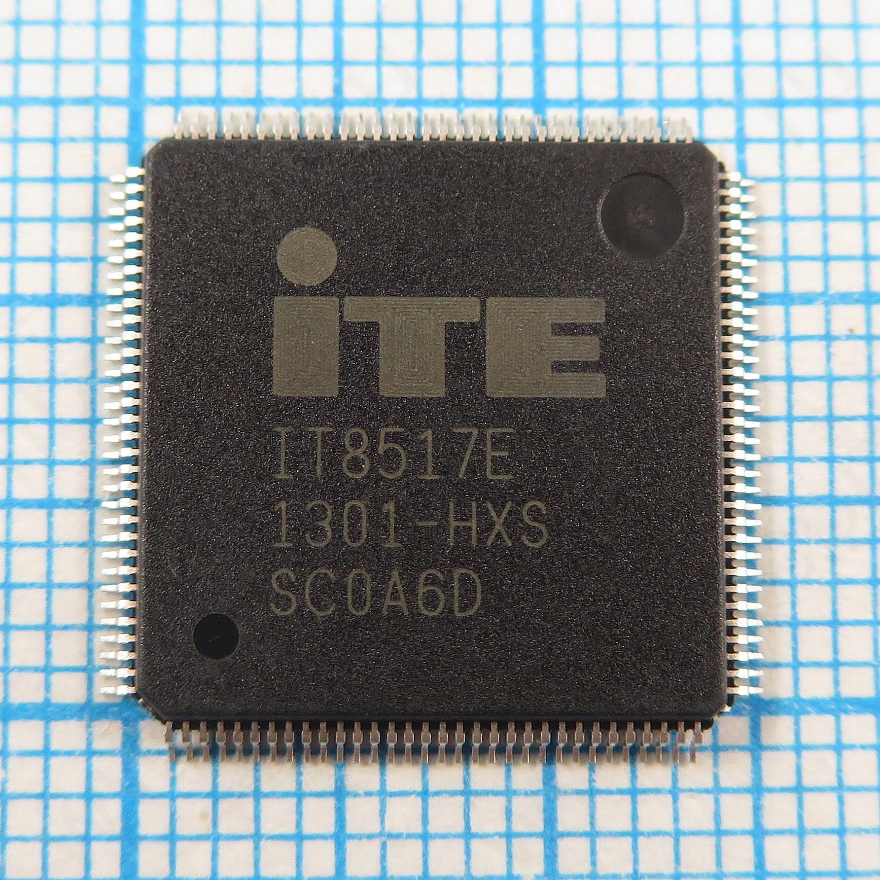 IT8517E HXS IT8517E-HXS - Мультиконтроллер