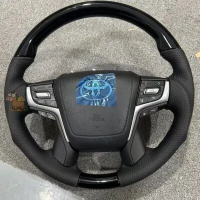 Руль для Toyota перфорированная чёрная кожа + полированное глянцевое дерево, мультифункциональные кнопки, без подогрева