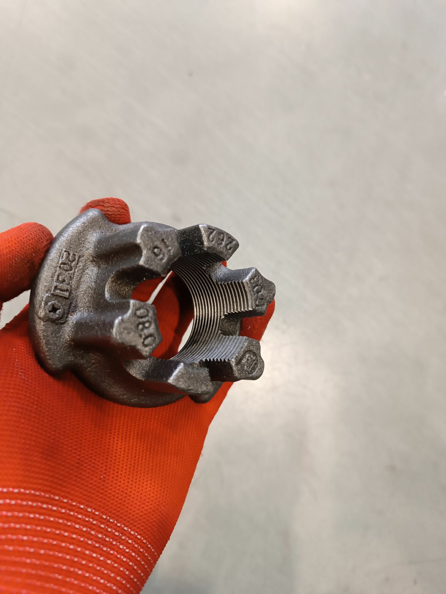 Гайка M42x2 H 40 SW65 ступицы корончатая BPW , арт. 0326216080 Bpw