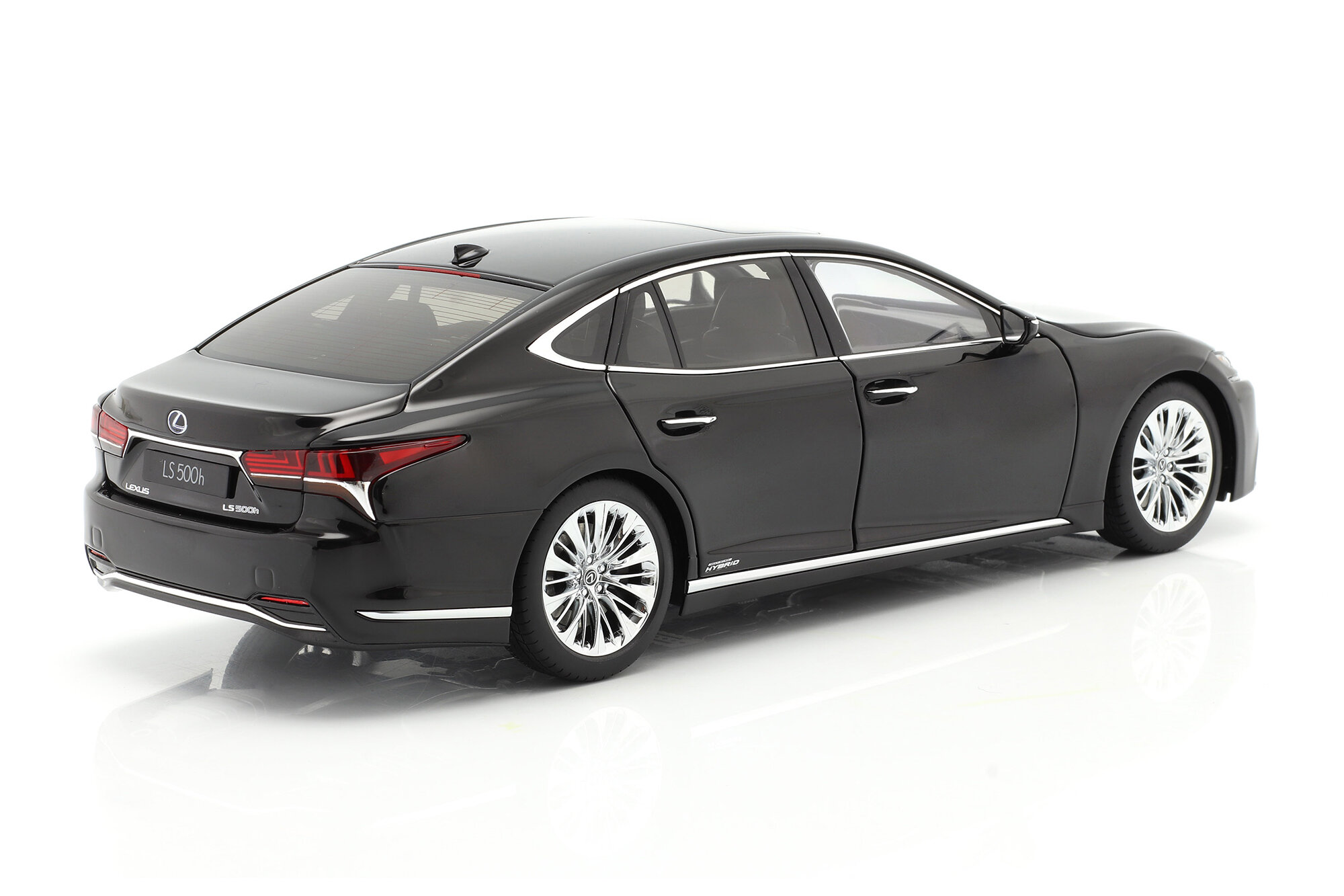 Модель коллекционная AUTOART Lexus ls 500H 2018 black / лексус 500Х черный — фото 1