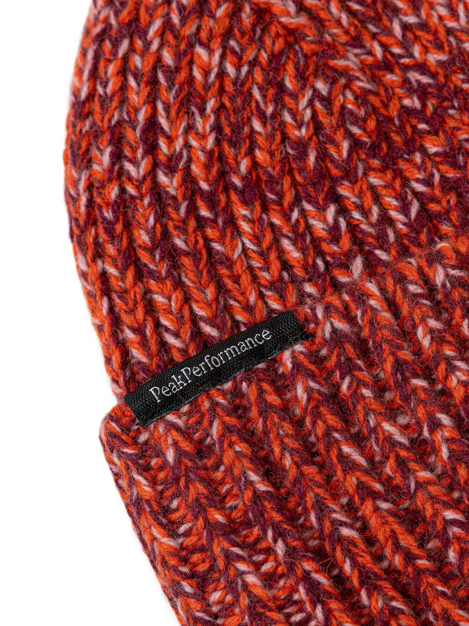 Шапка Peak Performance Ribbed-knit beanie hat для девочек, размер OneSize, зеленый/оранжевый — фото 1