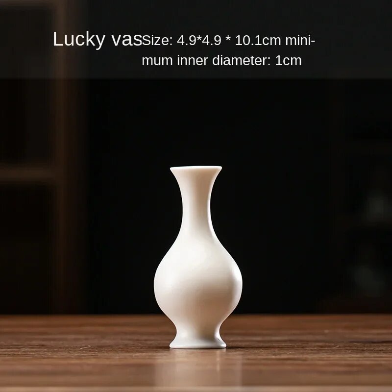Мини-ваза из белой керамики vase A