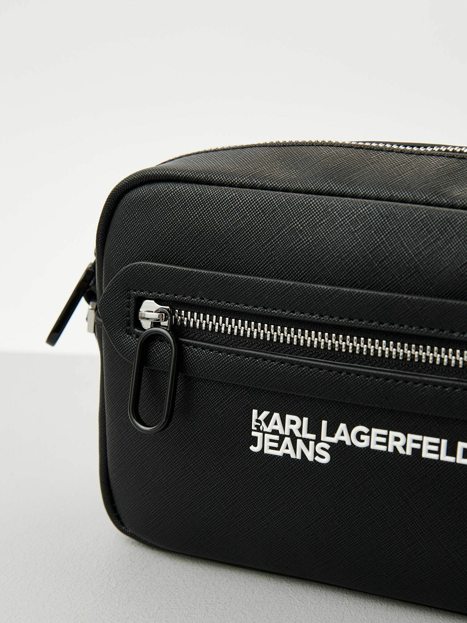 Сумка кросс-боди KARL LAGERFELD JEANS, фактура матовая, зернистая, черный — фото 1