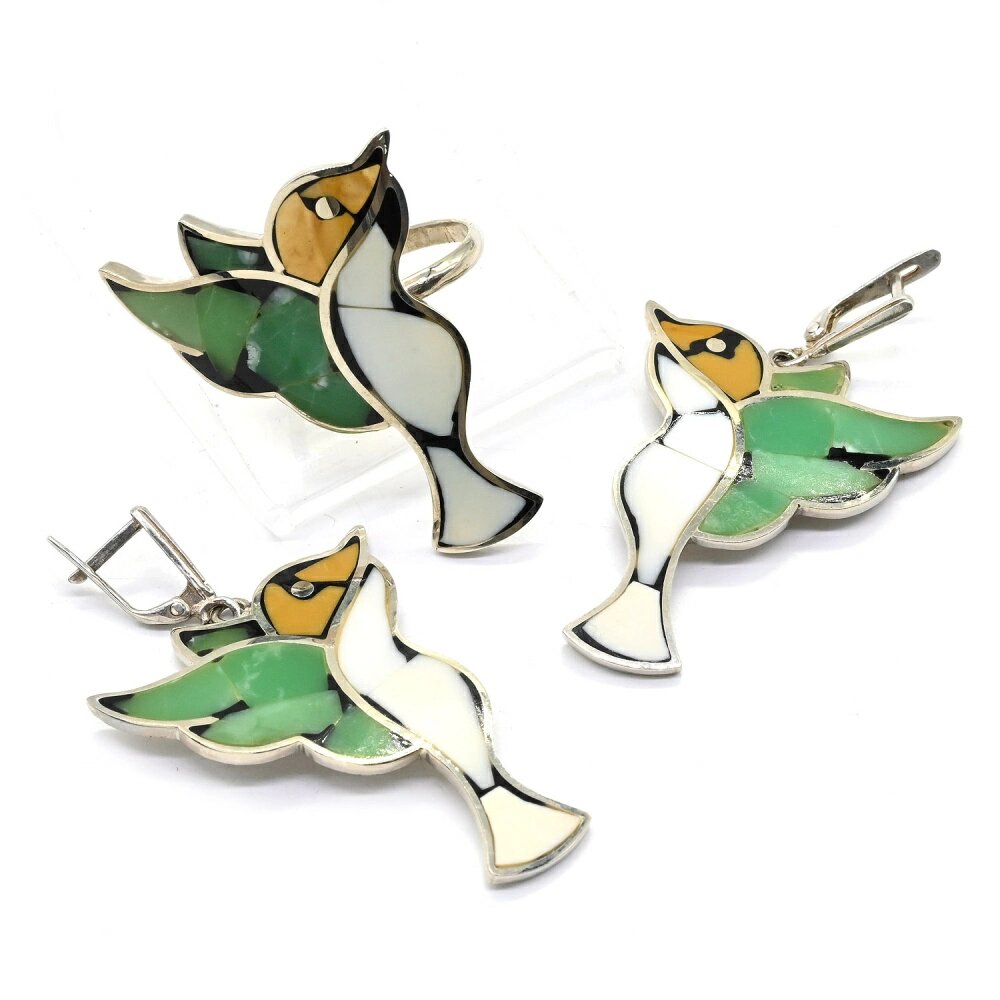 Комплект бижутерии: серьги, кольцо