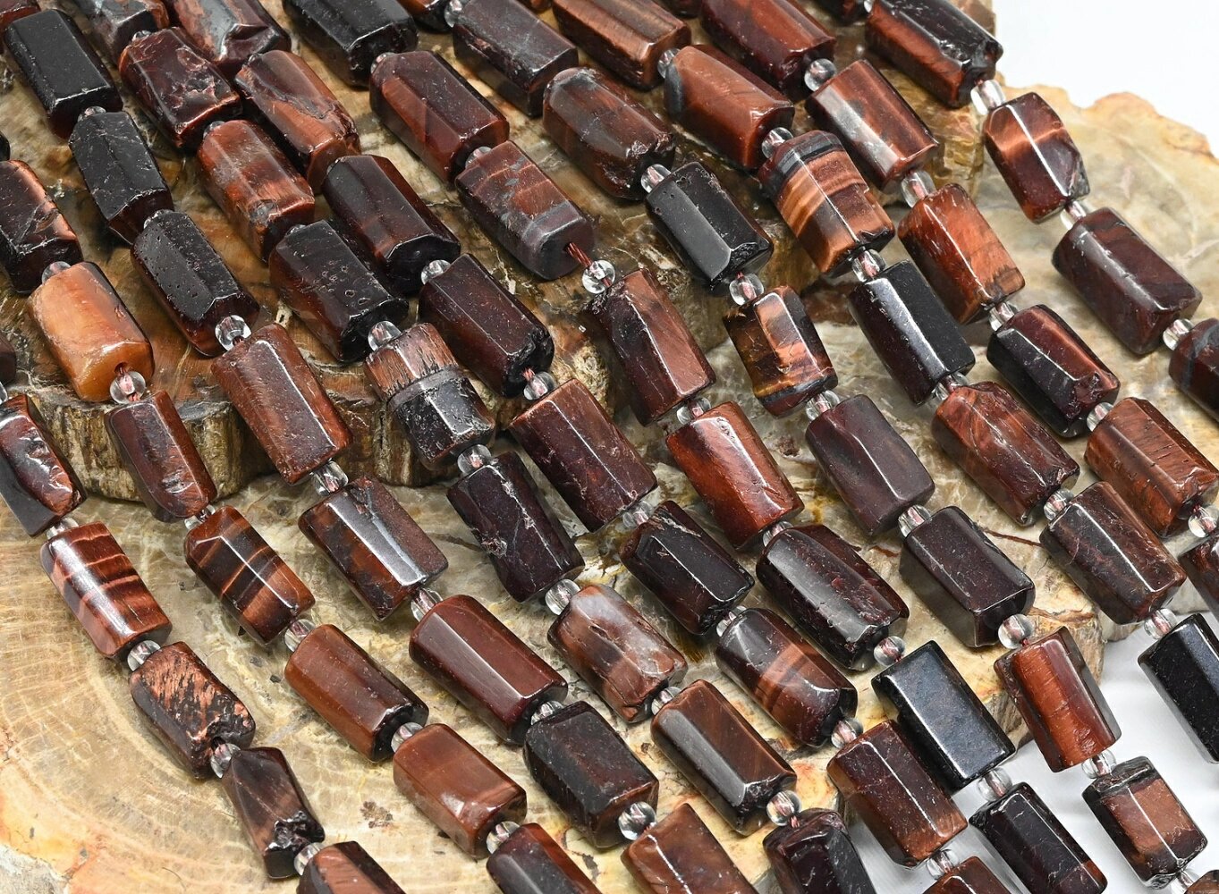 Бусины из бычьего глаза граненый цилиндр 7*11мм, 40см, 29 бусин