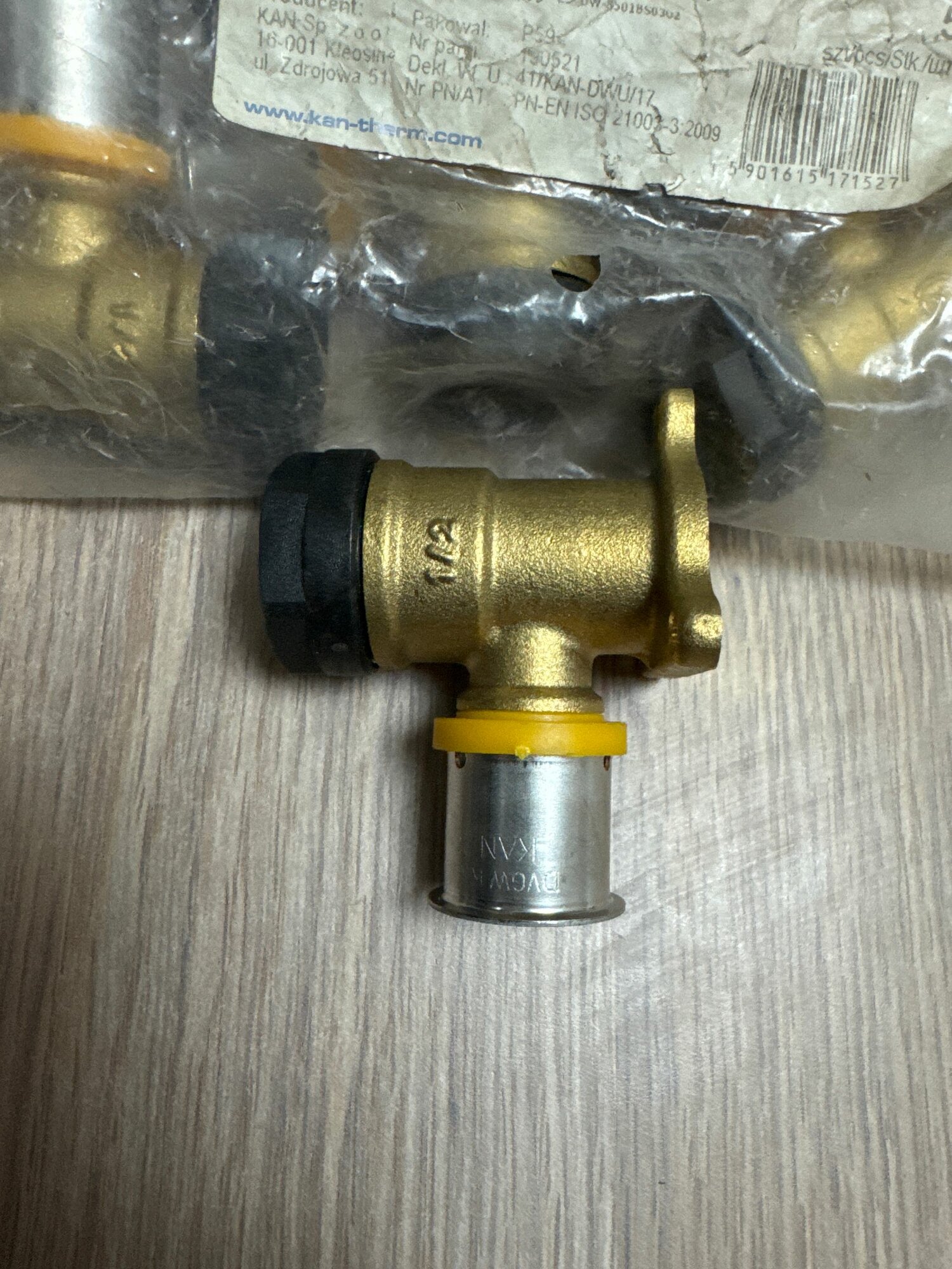 KAN-therm Отвод фиксируемый Press с ушками 20 2 / G1/2 "