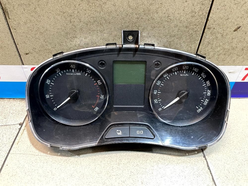 Панель приборов Skoda Fabia II