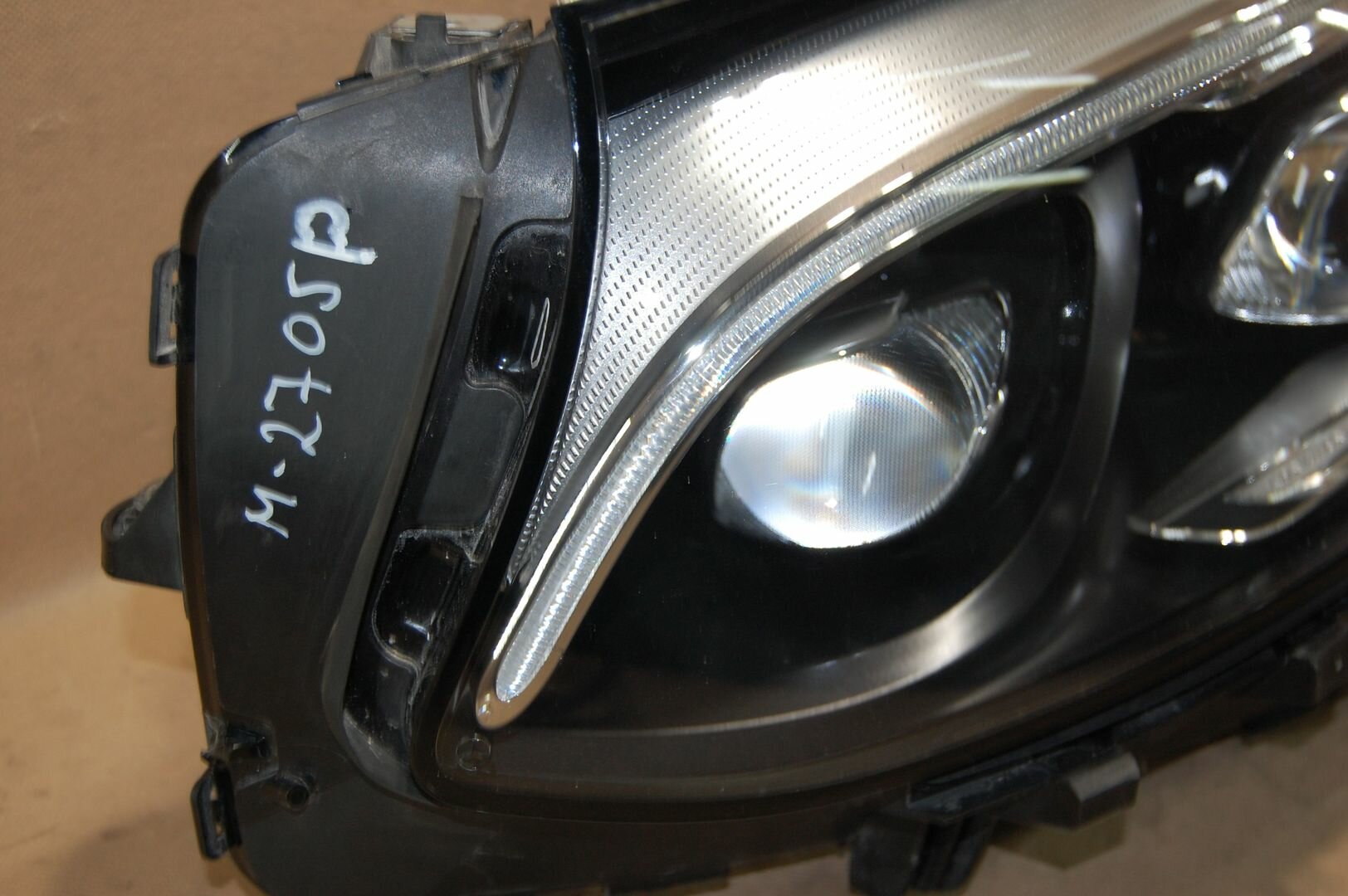 Фара передняя левая LED для Mercedes-Benz GLC-klasse X253 (2015-19гг) A2539060301