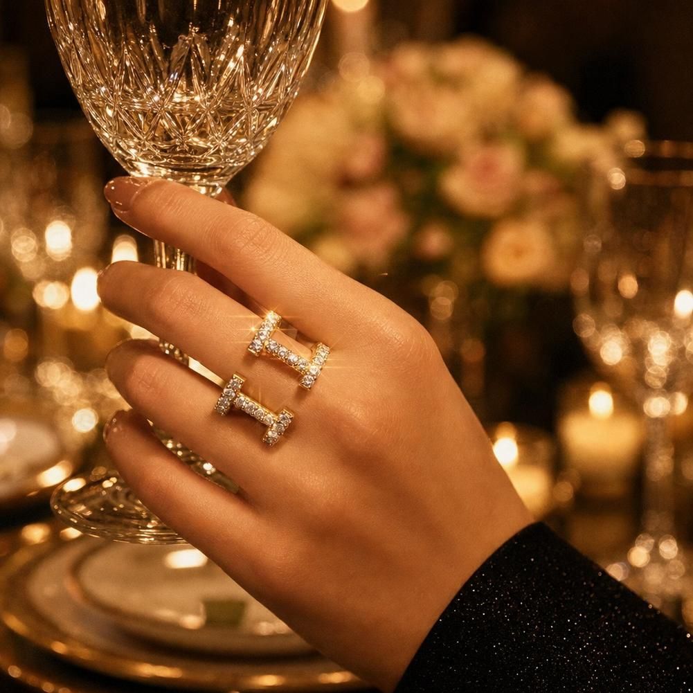 Накладка декоративная на умное кольцо Oura Ring 5/4, золотая, из сплава меди с цирконием, размеры 6-10, в коробке