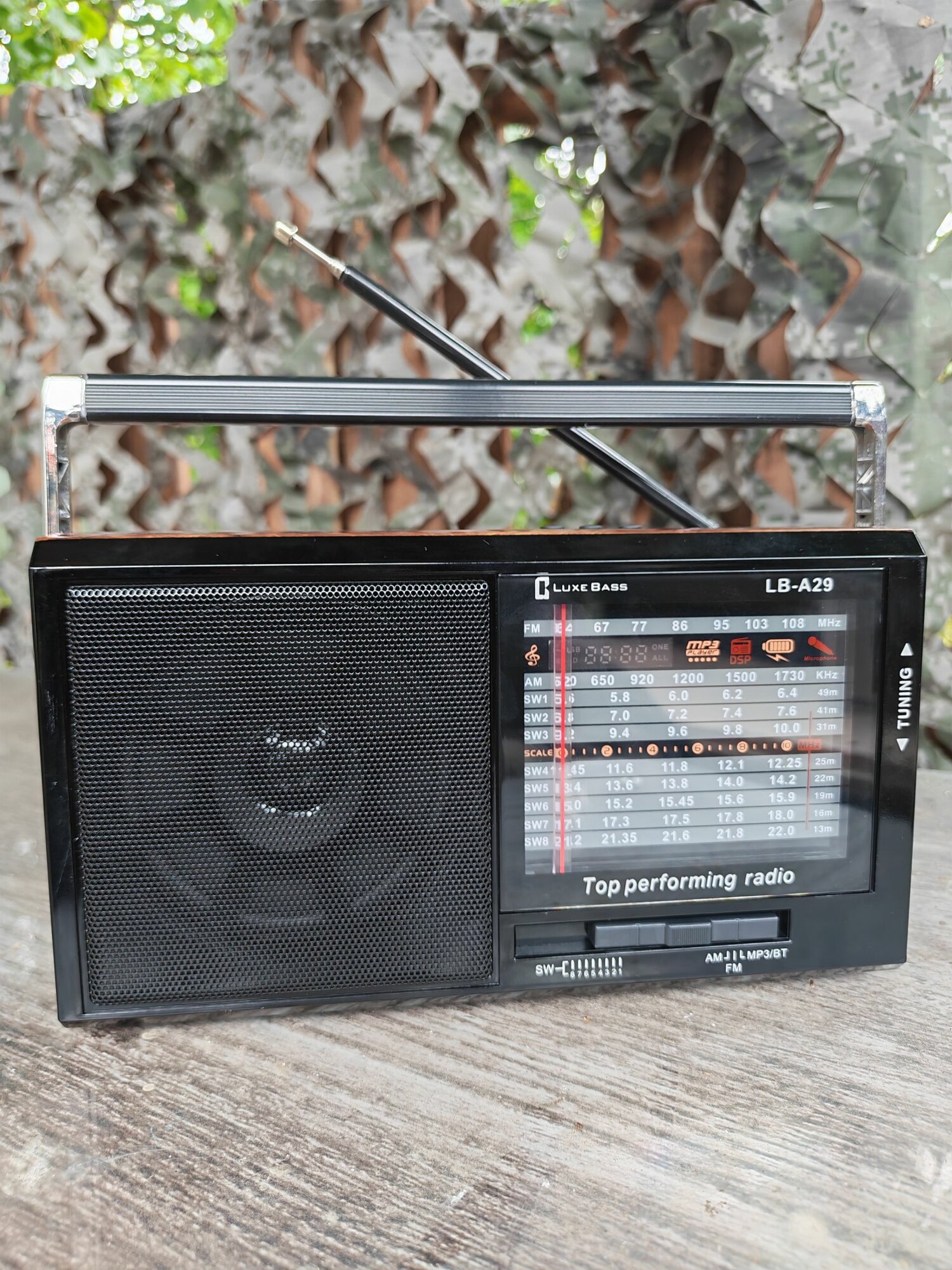 Высокочувствительный радиоприемник LuxeBass FM, SW, AM, УКВ, Bluetooth с аккумулятором