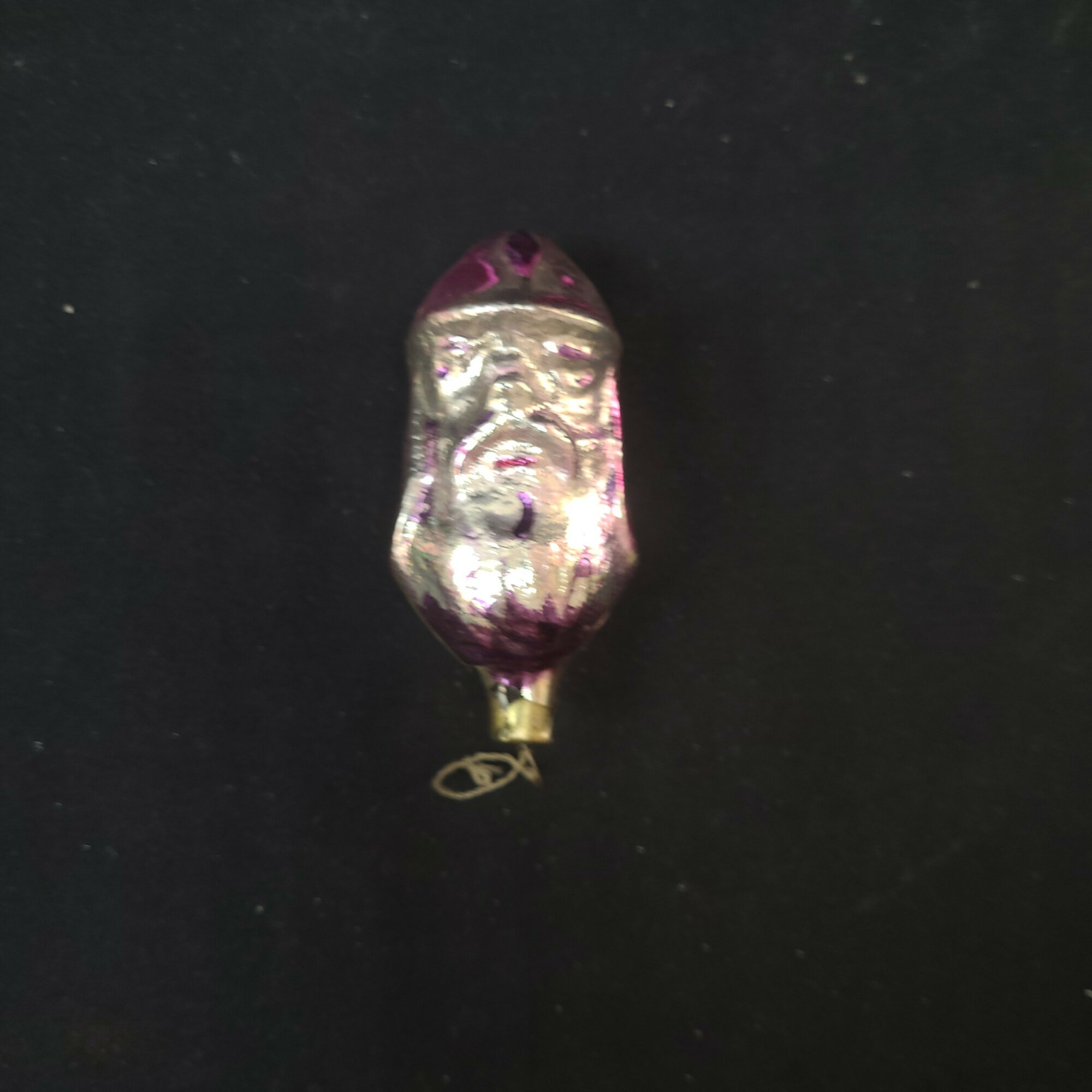 Елочная игрушка винтажная, СССР. Стеклянные часы с серебристо розовой росписью и подвесом