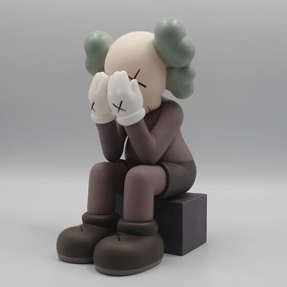 Фигурка KAWS Частичная Анатомия Трендовая Статуэтка Игрушка Цвет：28см Городская Гавань Кофейный [в коробке]