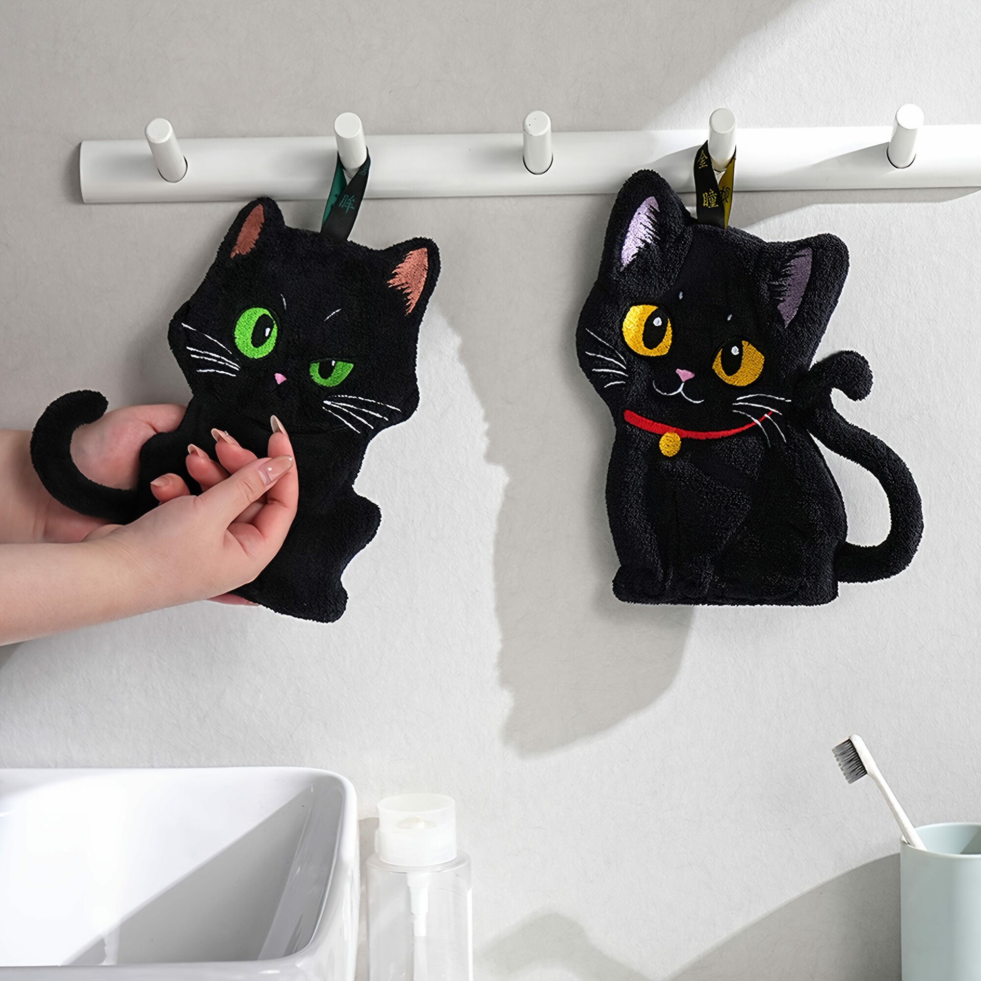 Кухонное полотенце для рук с принтом чёрного кота, впитывающее и быстро сохнущее, мягкое и прочное, декоративное, комплект из 2 шт. (с зелёными и жёлтыми глазами)