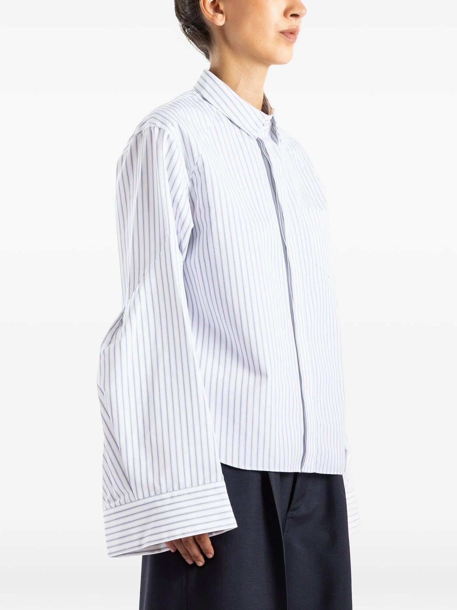 Рубашка Sacai Striped-pattern shirt, размер 46, бежевый/белый — фото 1
