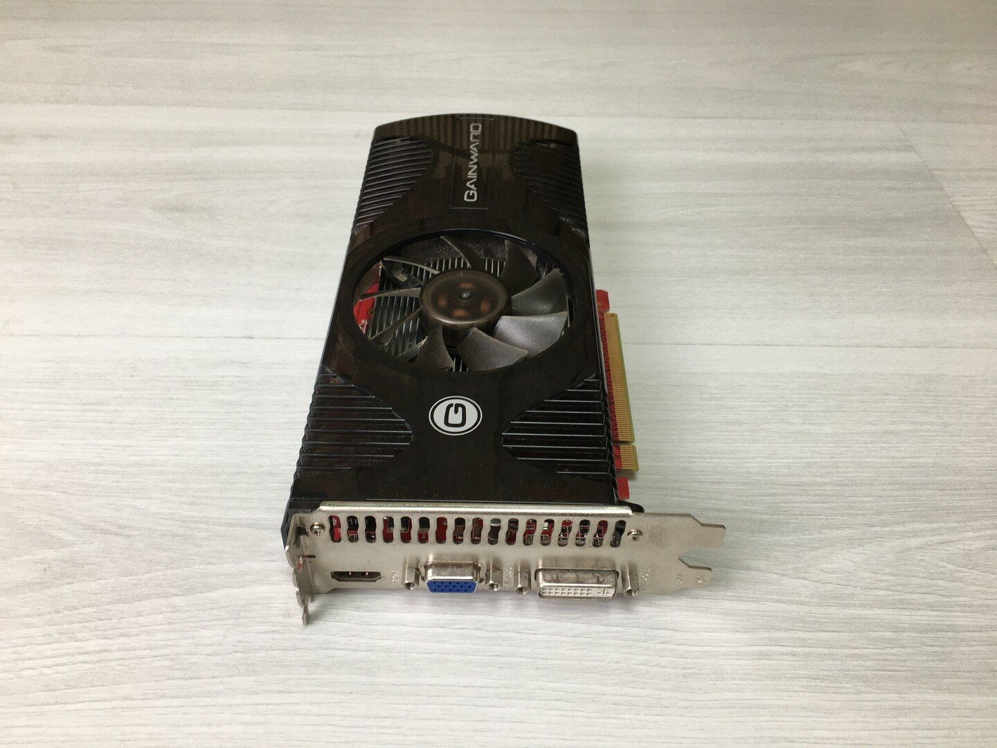 Видеокарта 512Mb GeForce 250 GTS, PCI-E, Gainward GTS250 GREEN 512M DDR3 256B CRT DVI HDMI