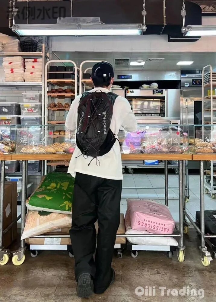 Женский рюкзак Montbell из полиэстера, легкий, вес 297 г, размеры 48x27 см, для путешествий и активного образа жизни — фото 1