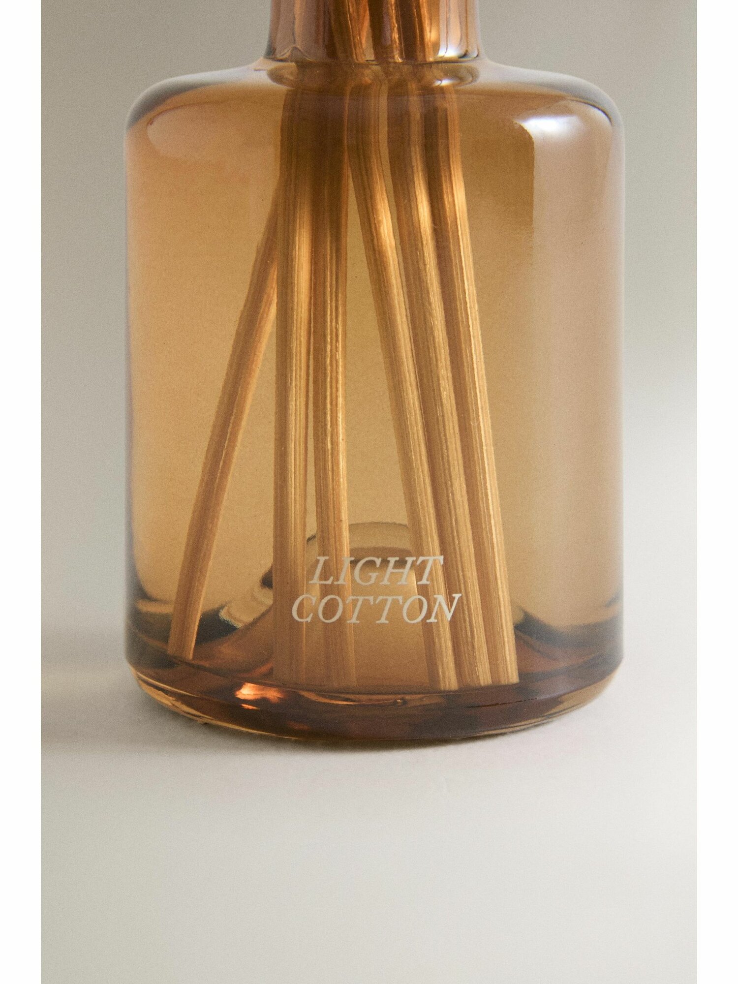 Ароматический диффузор Zara LIGHT COTTON REED DIFFUSERS 100 мл — фото 1