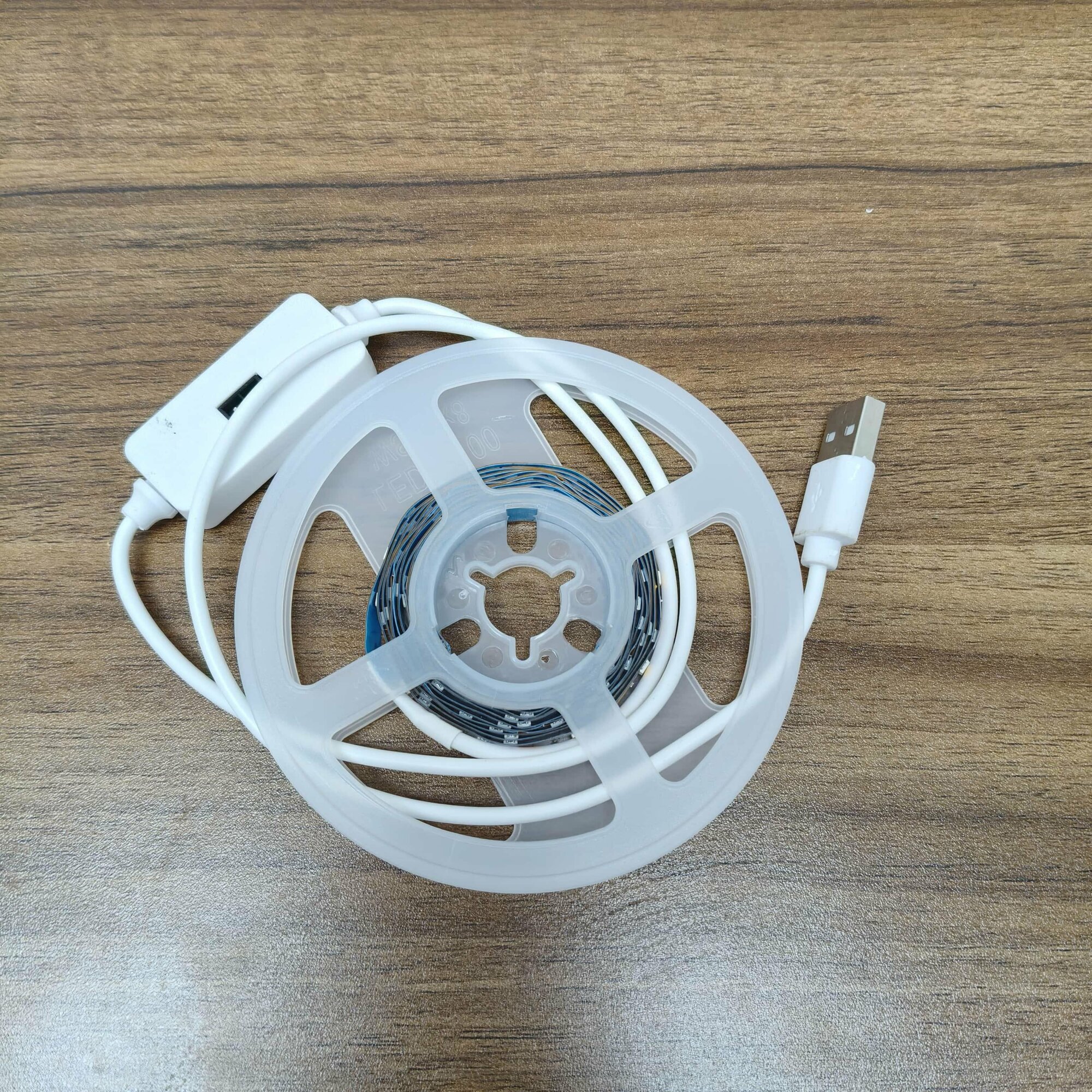 Светодиодная лента с датчиком, тёплый свет, 39,37 дюйма, USB-подключение, для дома и праздника