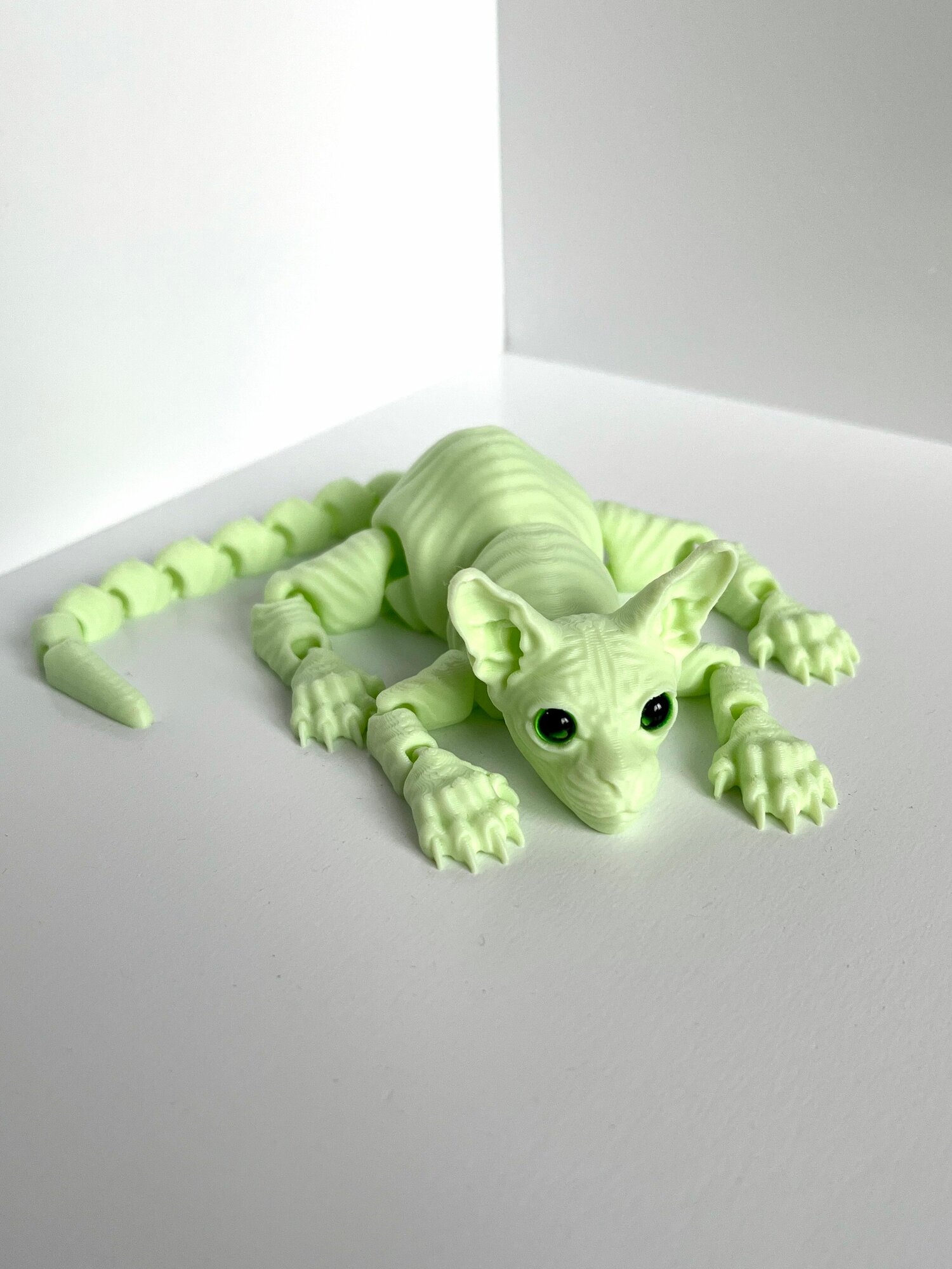 3D игрушка кот Сфинкс подвижная фигурка с зелеными глазами зеленоглазый сфинкс 3D фигурка кота подвижный сфинкс
