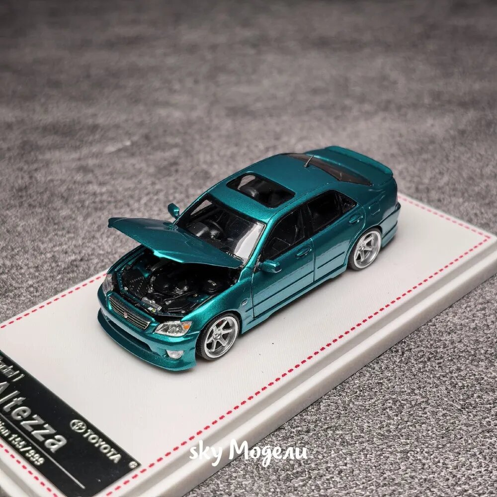 Машинка Model 1 & Focal Horizon 1:64 Toyota Altezza RS200 SXE10 Emerald Green