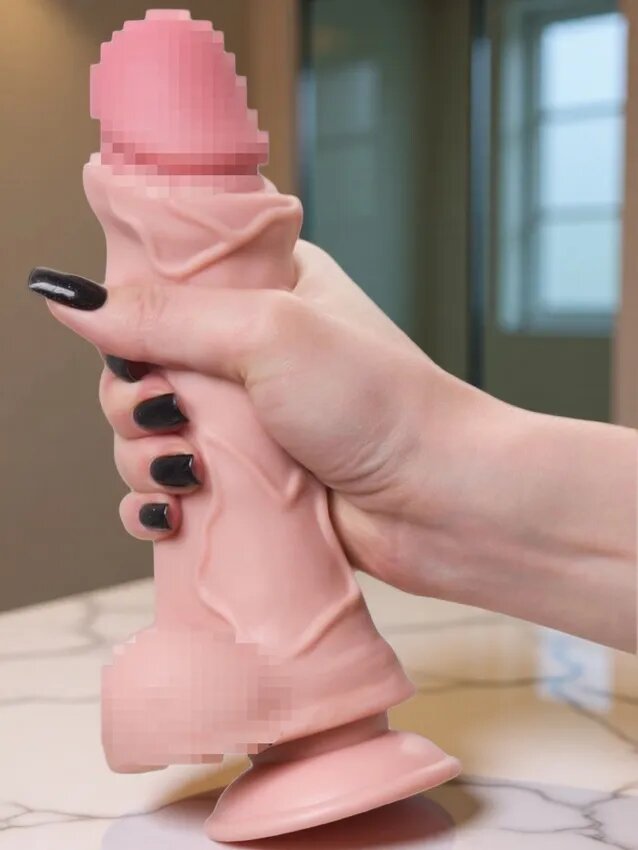 Фаллоимитатор с хребтом и подвижной кожей My Dainty My Babe RealStick телесный 583003