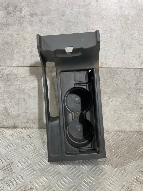 Подстаканник Mazda 3 BK хетчбэк LF 2008 Б/У с пробегом
