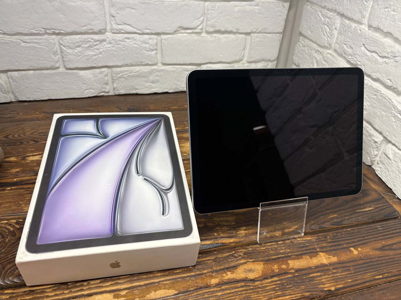 Планшет Apple iPad Air 11-inch (M2) 128GB Space Gray [LL/A]