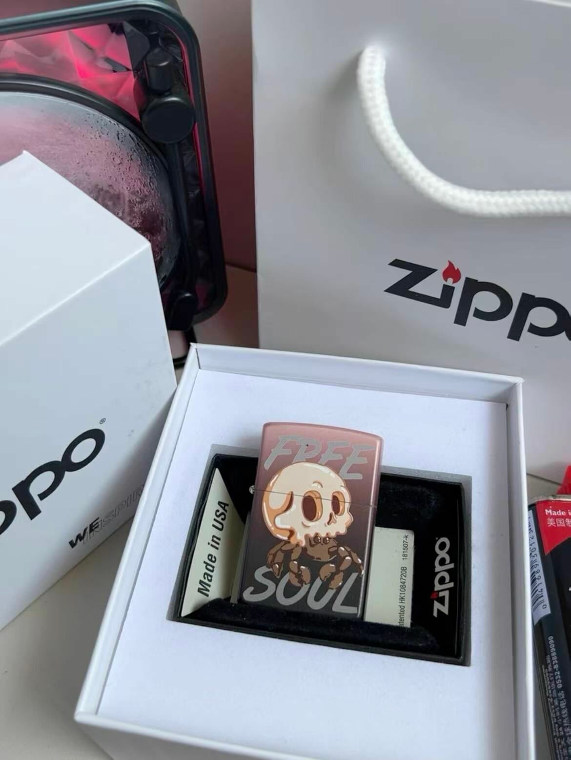 Zippo, в стиле "Душевная любовь", пустая(без заправки)