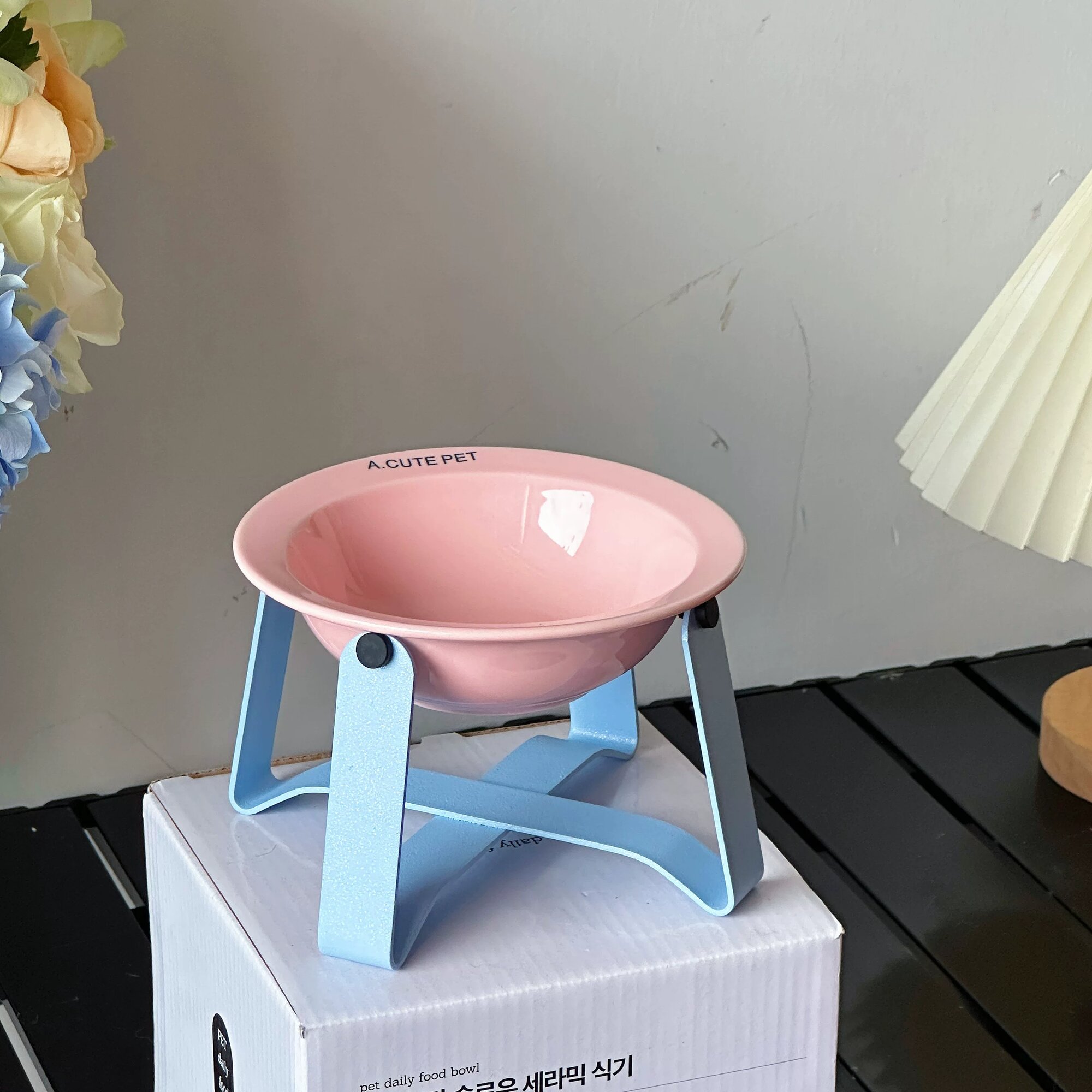 Cherry Blossom Blue Coconut керамическая миска для животных с анти-опрокидывающейся стойкой (Розовая миска + Синяя