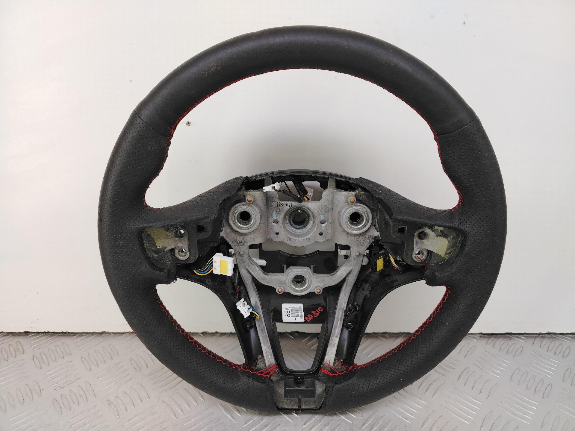 Руль Hyundai i40 1 2013 561133Z000