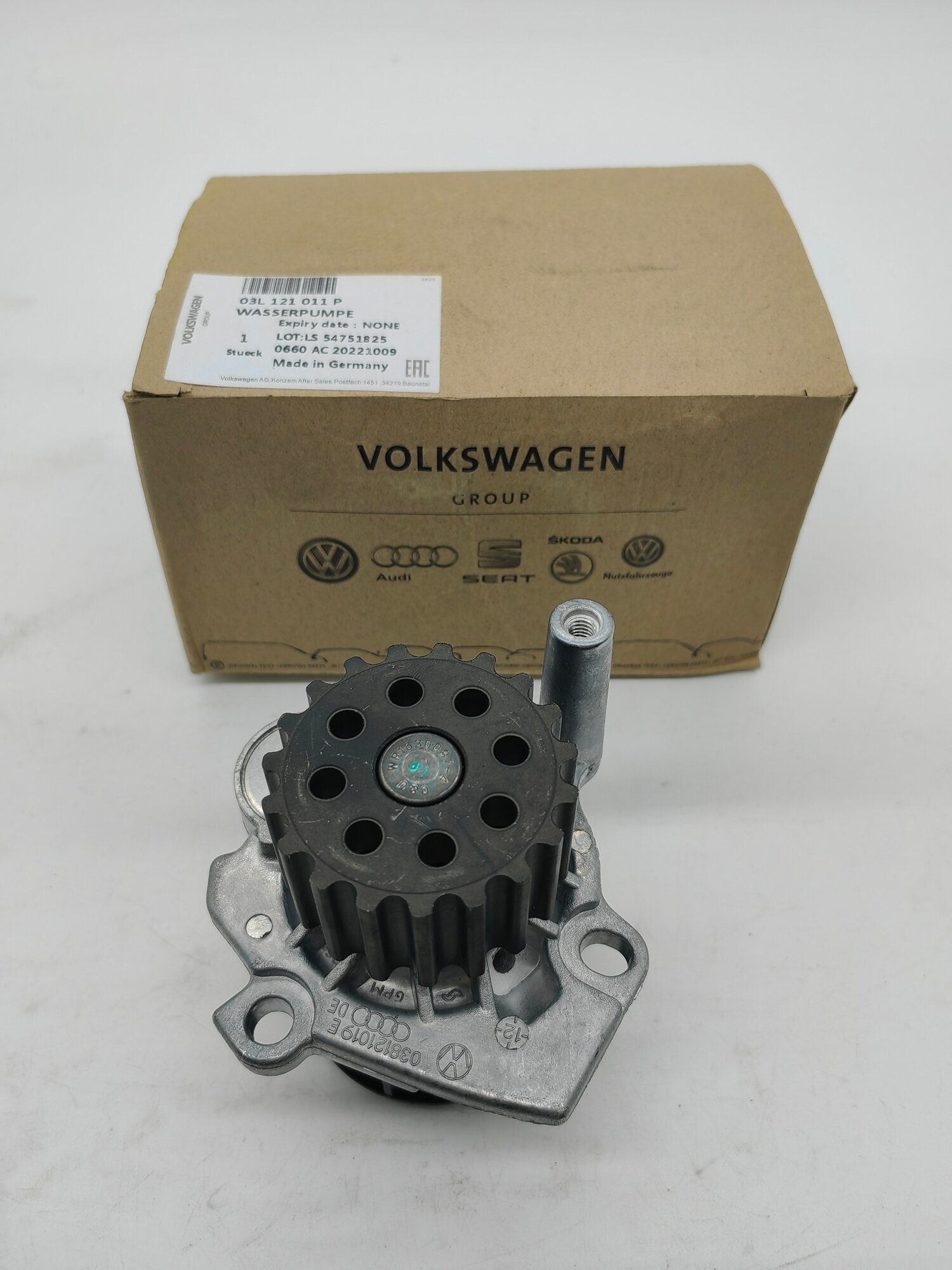VAG Помпа VAG арт. 03L121011P