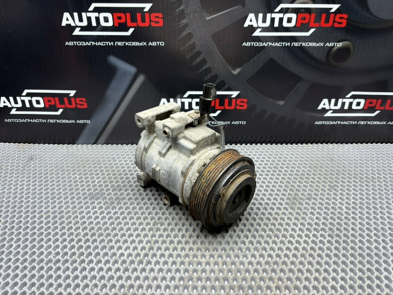 Компрессор кондиционера Hyundai Solaris 2013 (1.6 G4FC) Б/У с пробегом Арт. 97701-4L000