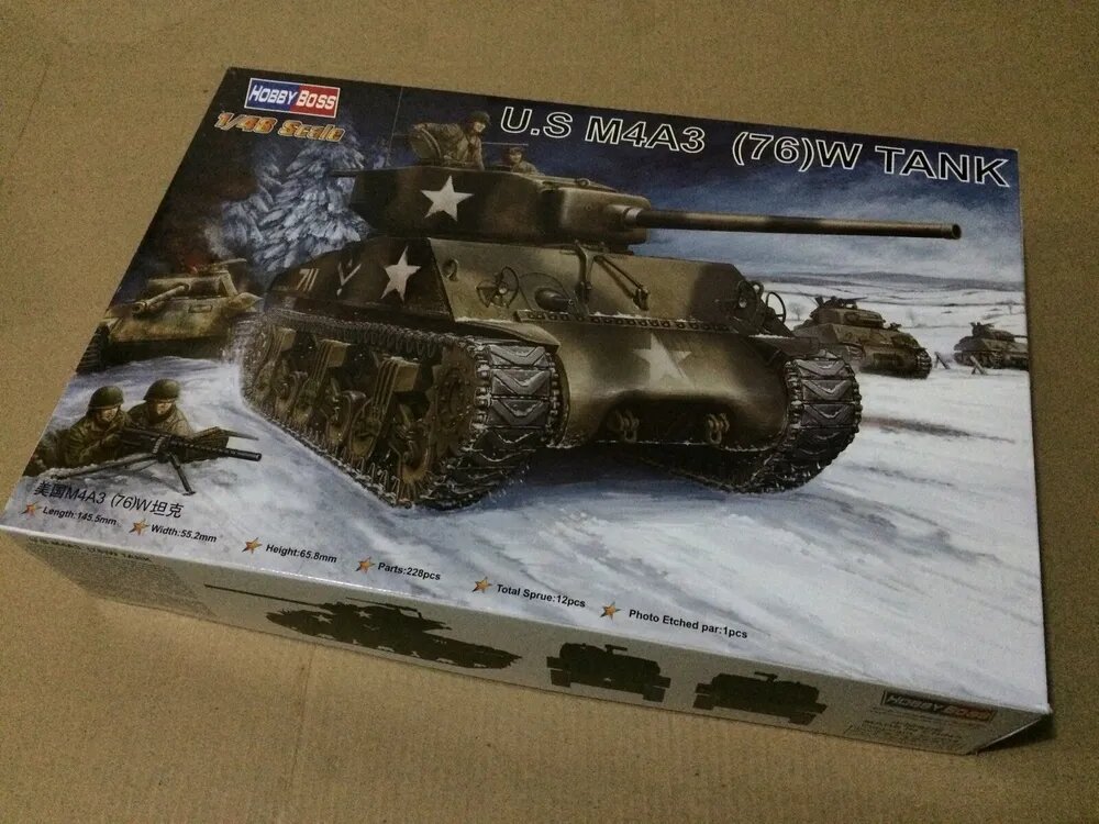 Сборная модель HOBBYBOSS 84805 U.S M4A3 (76)W Tank Танк 1/48