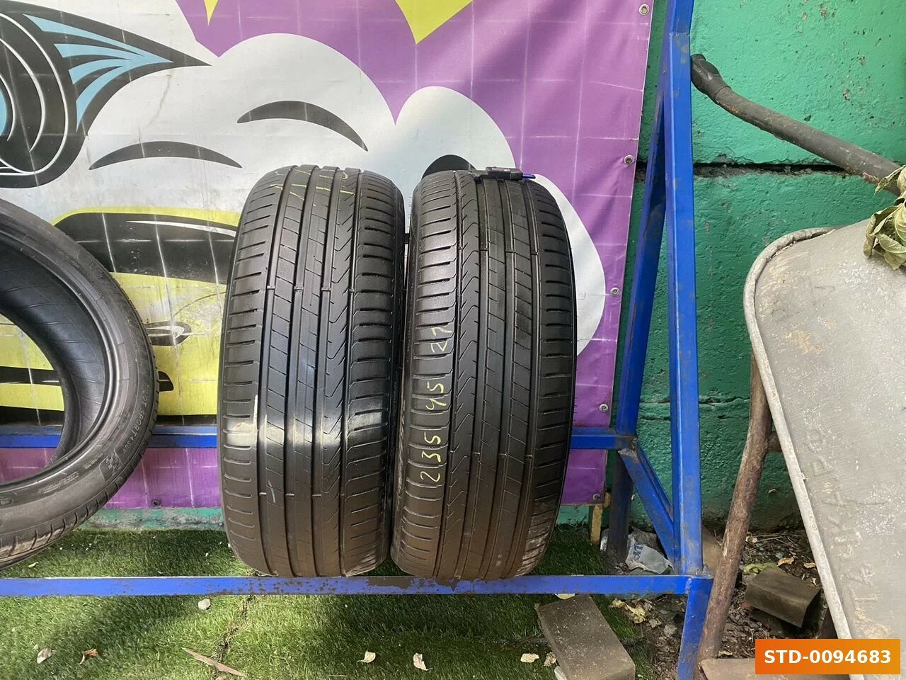 Комплект (2 шт) летних БУ шин Pirelli Scorpion 235/45 R21 30% износ 8279054331
