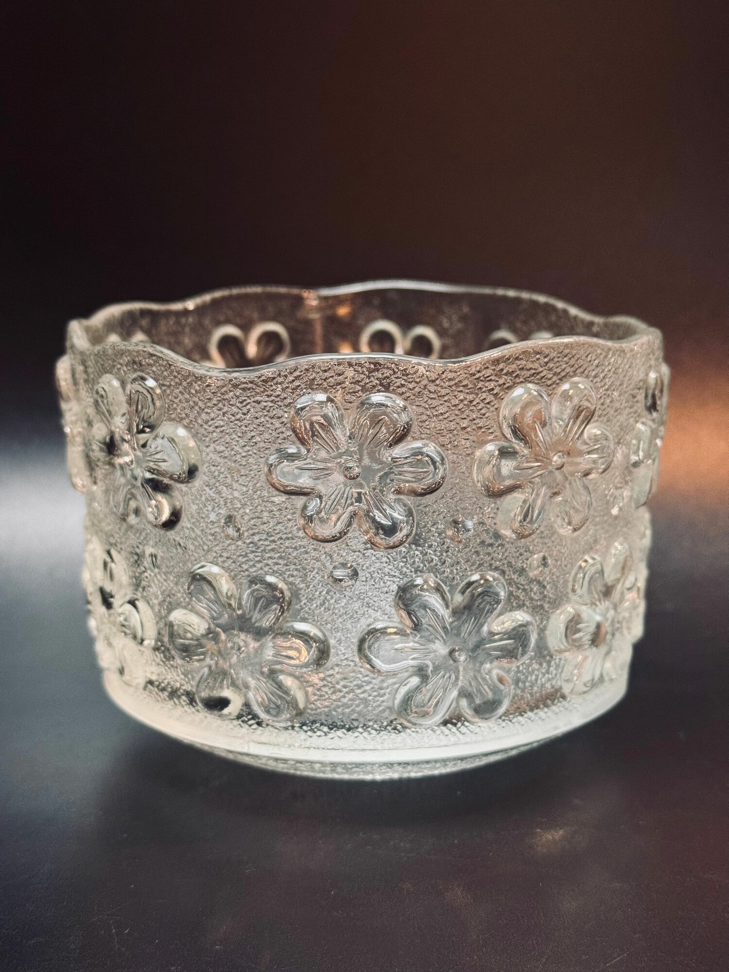 Винтажная чаша "Iittala Flora", скандинавский стиль, художественное стекло. Стекольный завод Нуутаярви, Финляндия, Finland 1960-е гг.