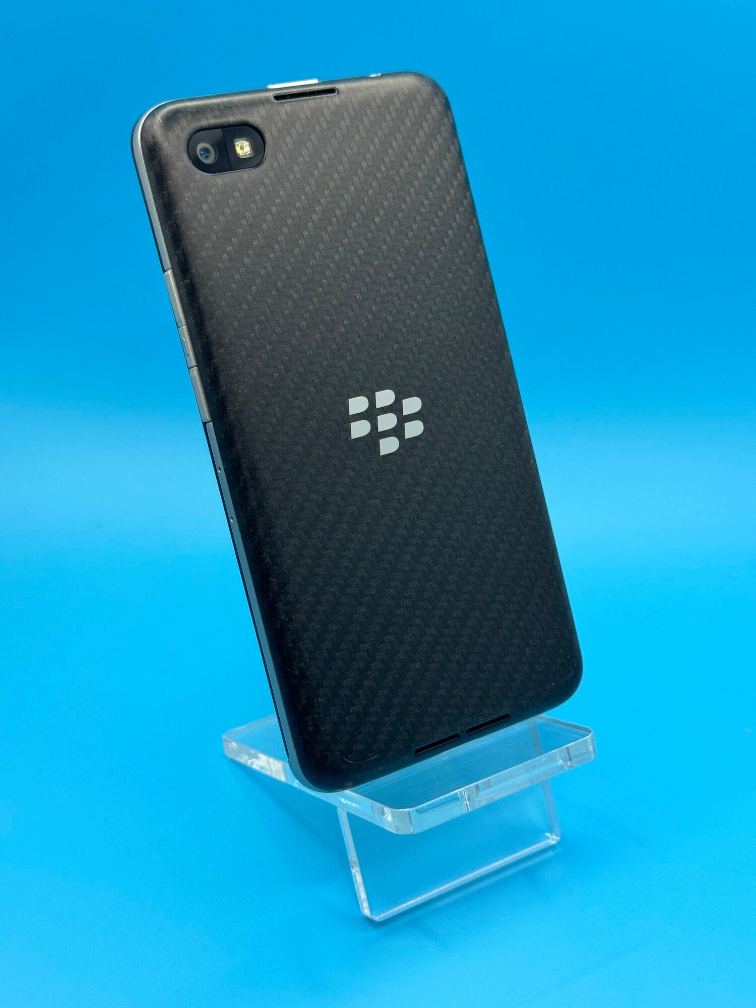 Смартфон BlackBerry Z30 — фото 1