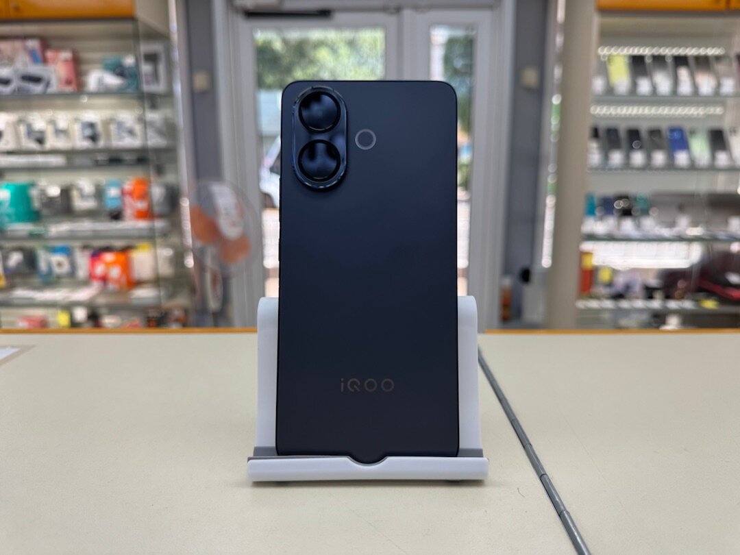 VIVO Смартфон IQOO Z10R 8/256GB (I2505) темно серый Б/У Уценка
