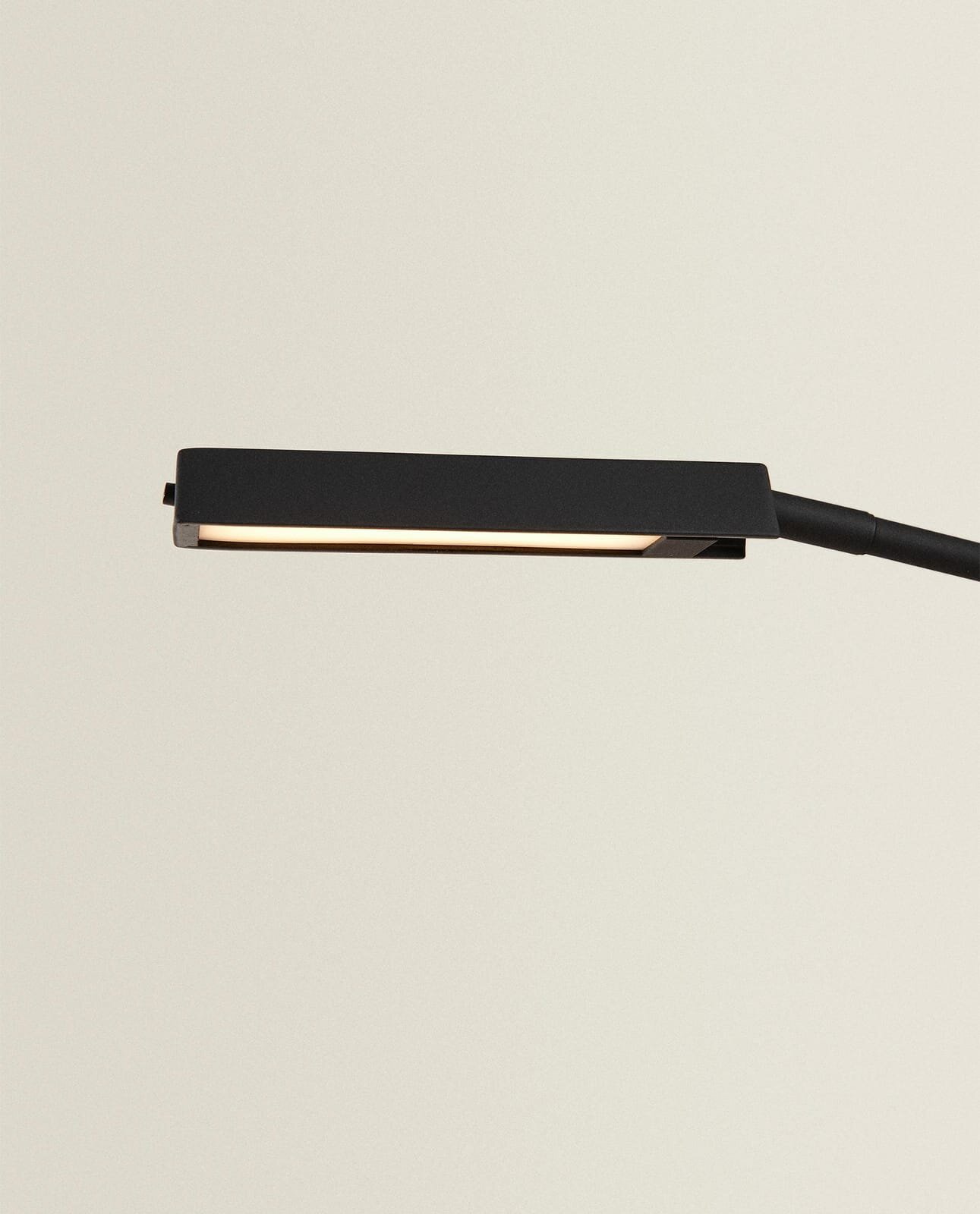 Напольный светильник ZARA HOME L42354047, черный, 134.4 x 52.8 x 22 см 2354/047/833-1